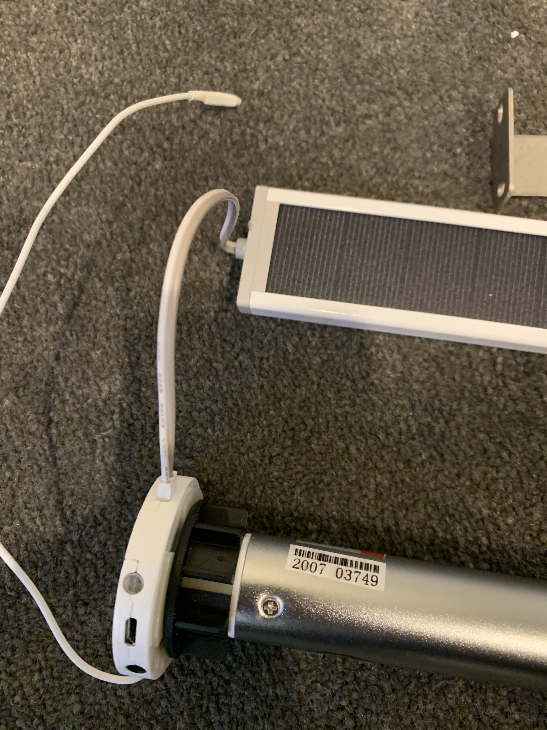 Raex Plug n’Play Solar Charger – RAEX Australia